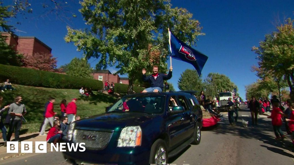 Will America's evangelical Christians still back Trump? - BBC News