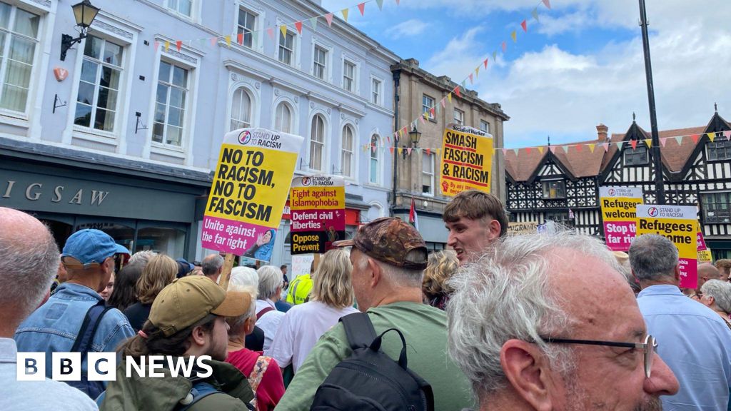 Anti-racism protesters take to Shrewsbury town centre