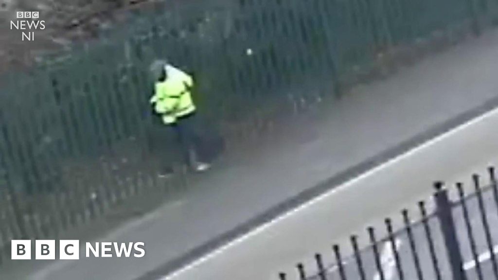 Jim Donegan: CCTV footage of gunman released - BBC News