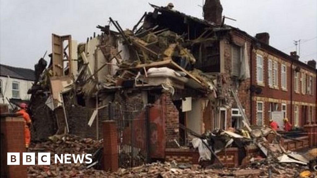 Man arrested over Blackley house 'gas' explosion - BBC News