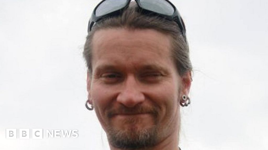 Heartache and betrayal behind 'secret' police - BBC News