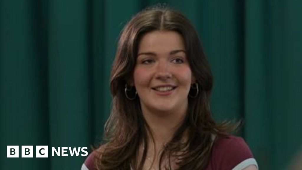 General Election: First-time voters prepare for poll - BBC News