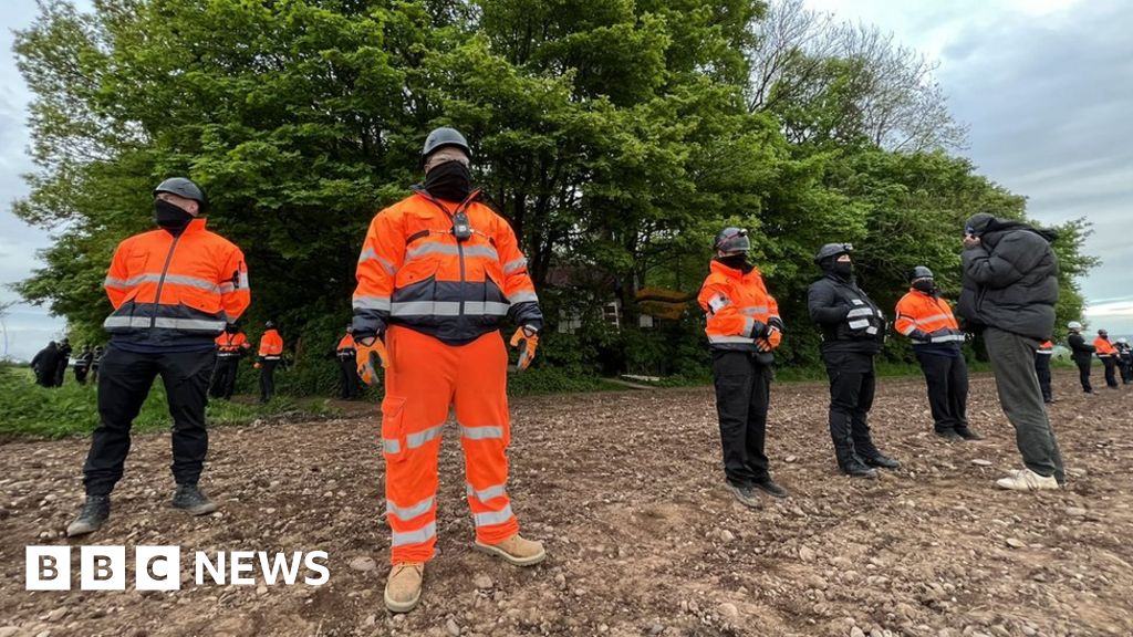 Evictions begin at HS2 protest camp in Staffordshire - BBC News