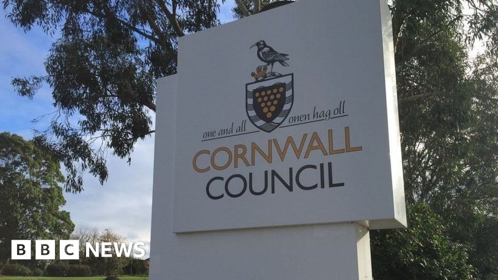 Cornwall Council to increase tax by 2.99% and cut 400 jobs
