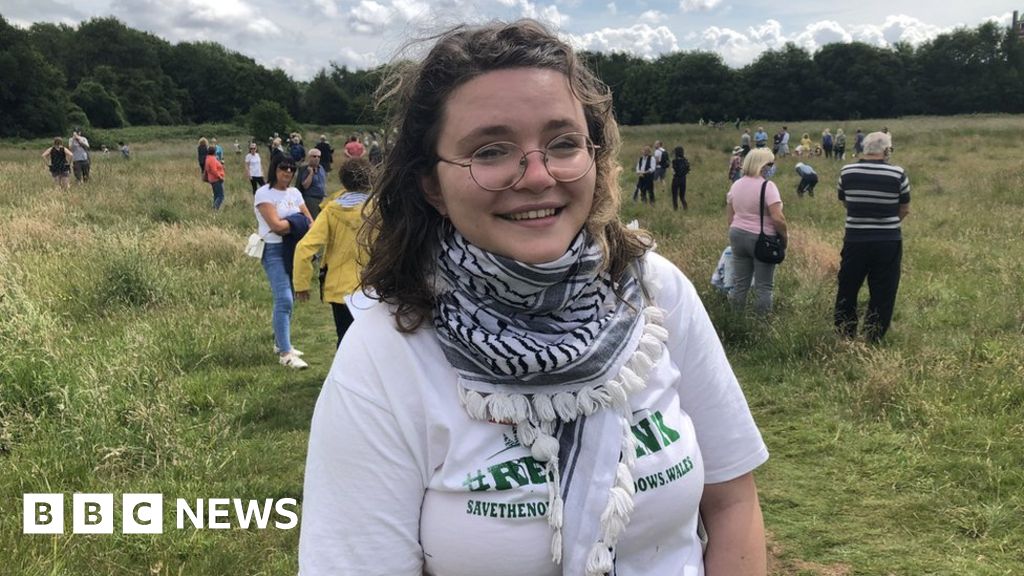 Velindre cancer hospital protest over Cardiff meadows - BBC News