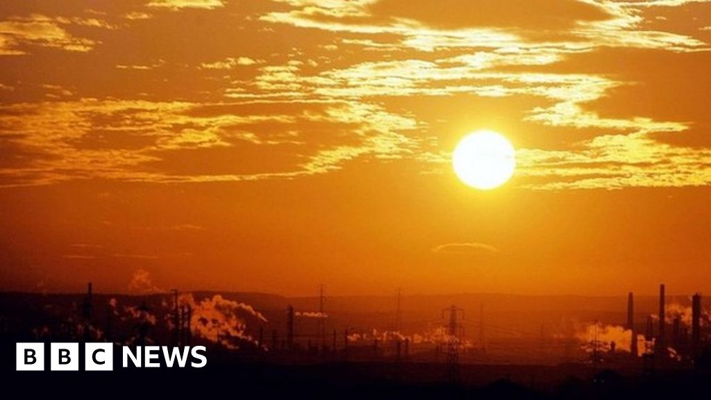 How the climate change deal was done - BBC News