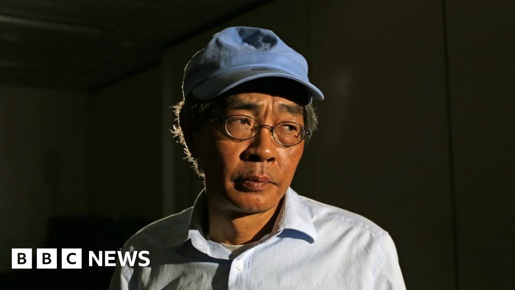 Missing HK bookseller considered suicide 'many times' in China - BBC News