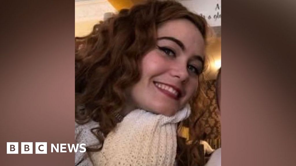 Ipswich man, 27, pleads guilty to murdering mother-of-three - BBC News