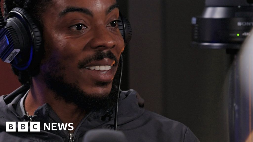 Big Manny gives a science lesson on spontaneous combustion - BBC News