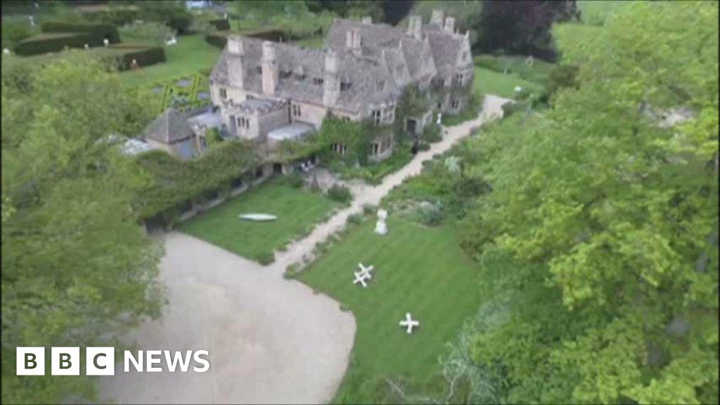 Stone sculptures on display at Mitford sisters' home - BBC News