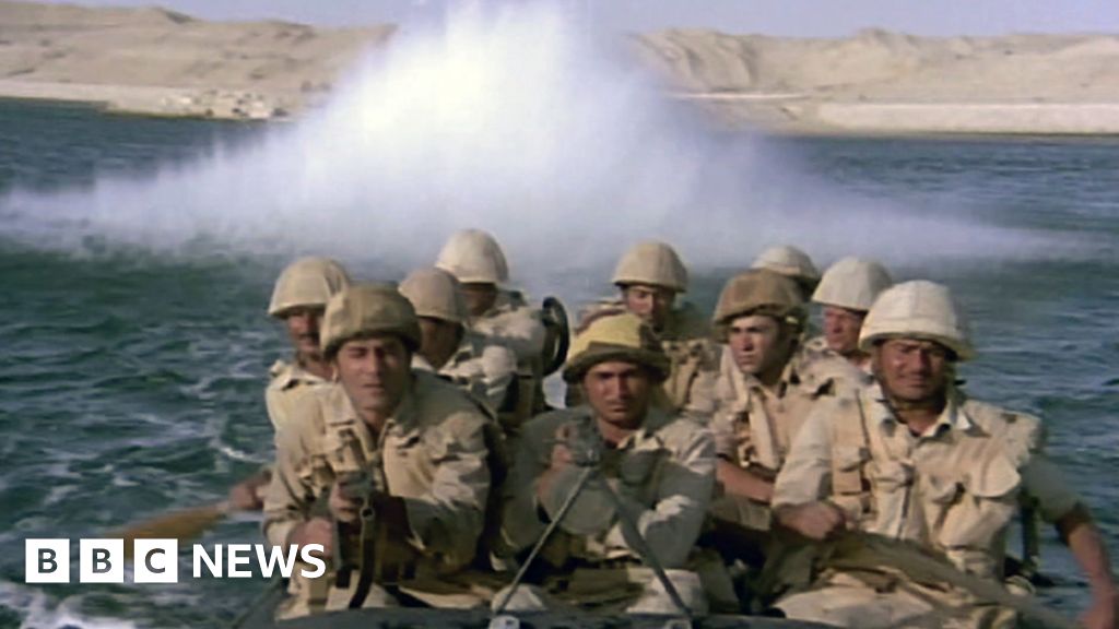 Six decades of Egyptian history in six movies - BBC News