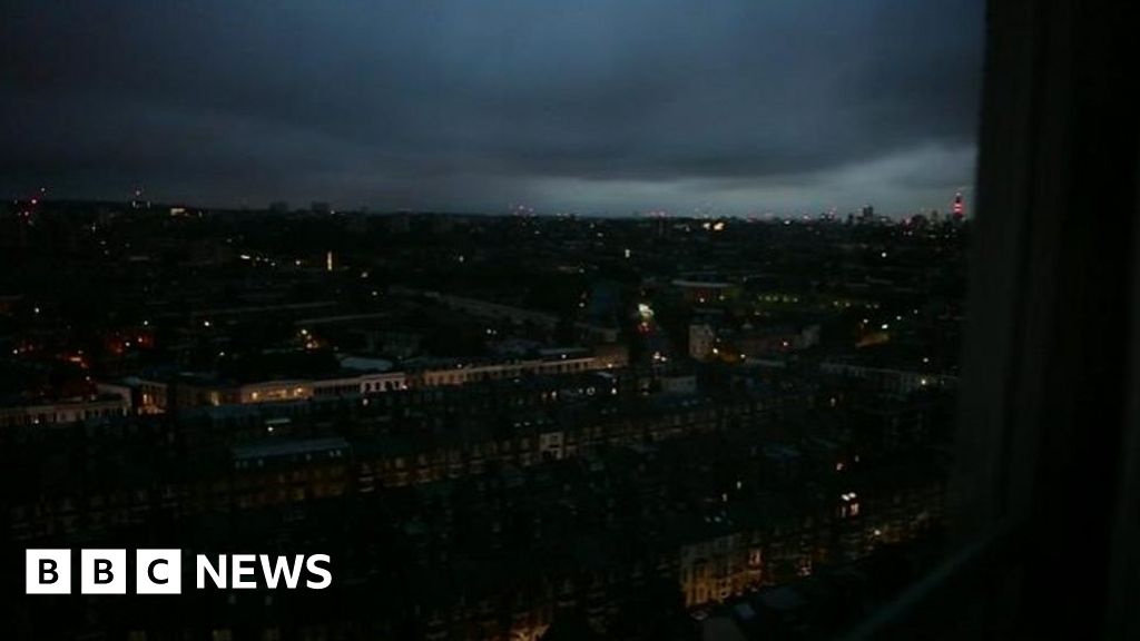 Trellick Tower: Life in London's high rises