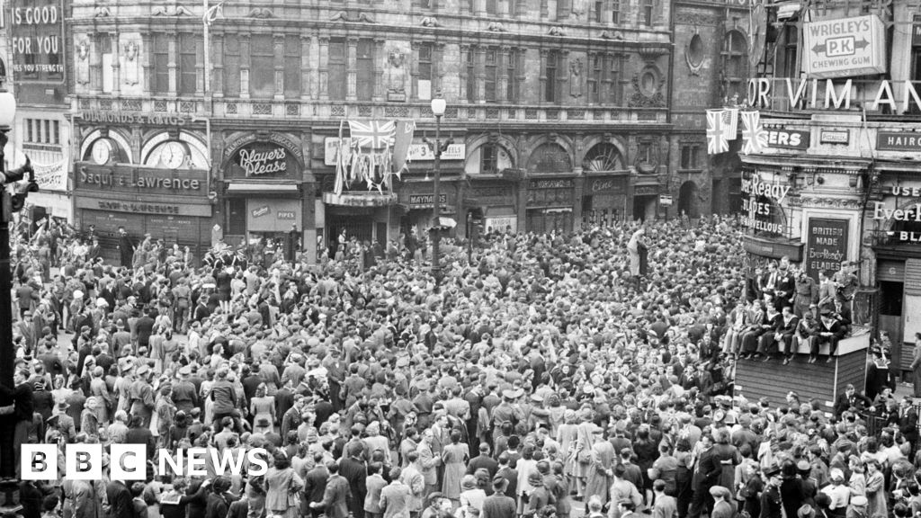 Road closure fees waived for VE Day street parties in Stafford