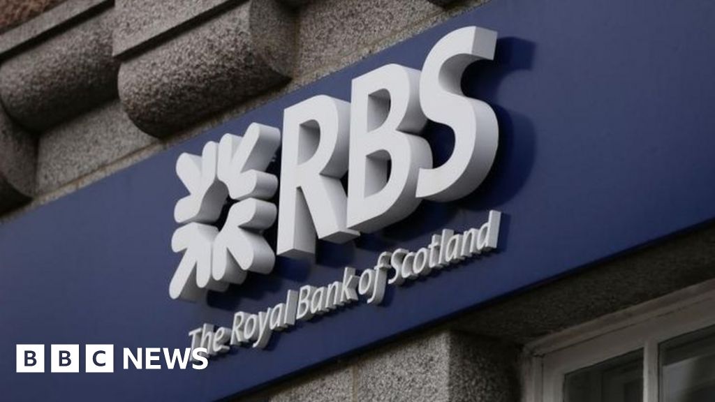 RBS says accounts updated after glitch - BBC News