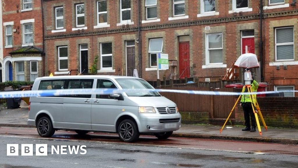 Man hit by people carrier in Reading left seriously injured - BBC News