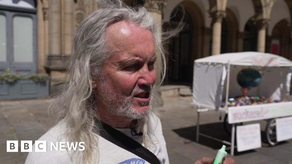 York campaigner collects 'thousands' of discarded vapes - BBC News