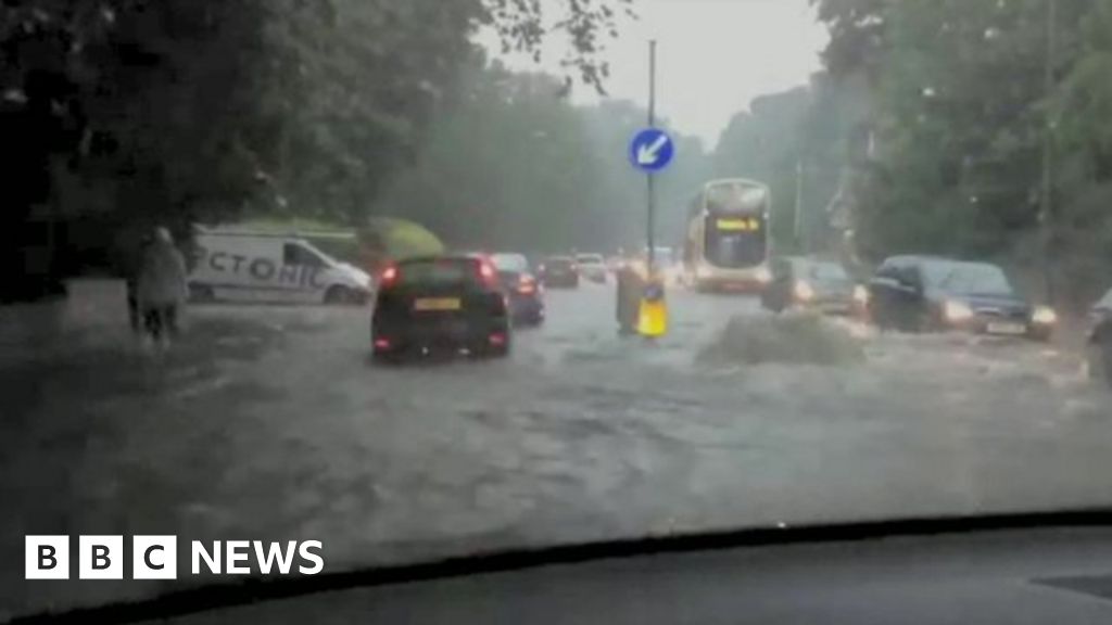 Amber weather warning for south-east after torrential rain - BBC News