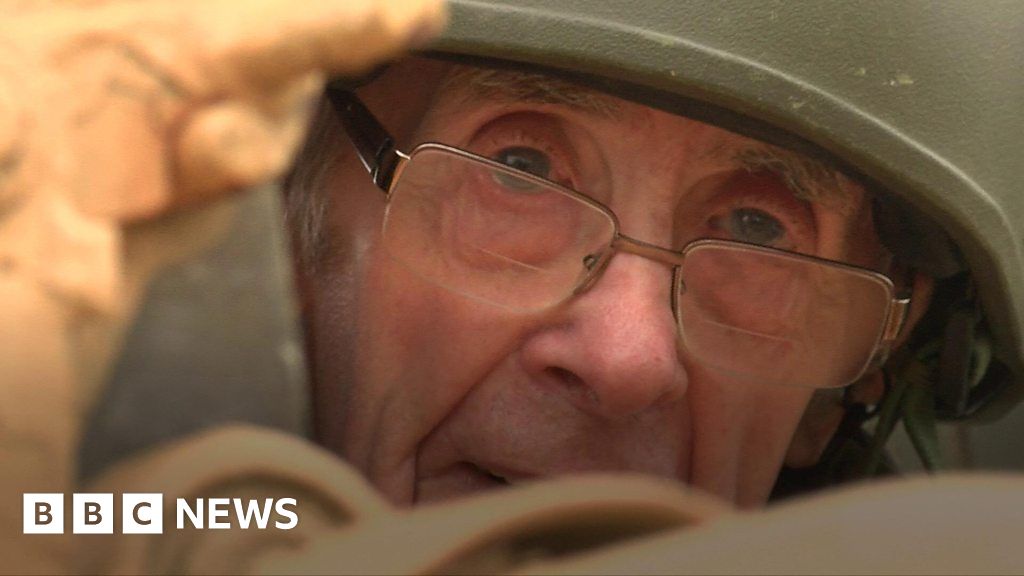 Tank-driving instructor, 88, rides again - BBC News
