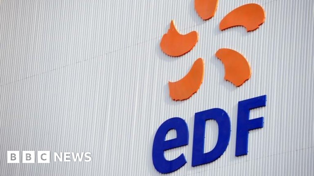 EDF loses 266,000 UK customer accounts - BBC News