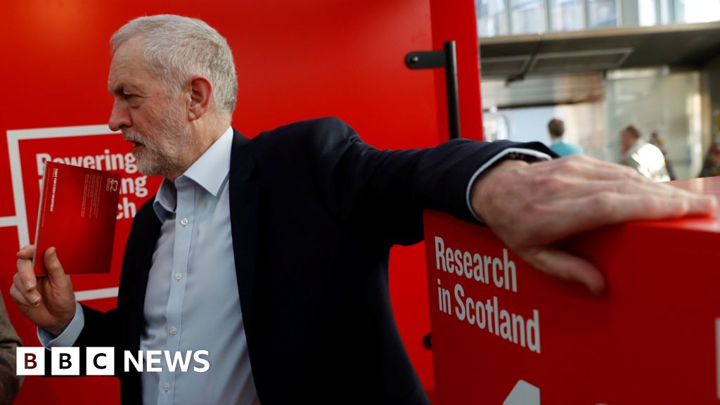 Jeremy Corbyn: 'Now is not the time to run away' - BBC News