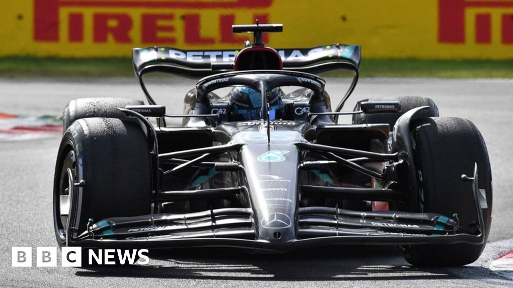 F1 surprise for boy, 9, who passed maths GCSE - BBC News