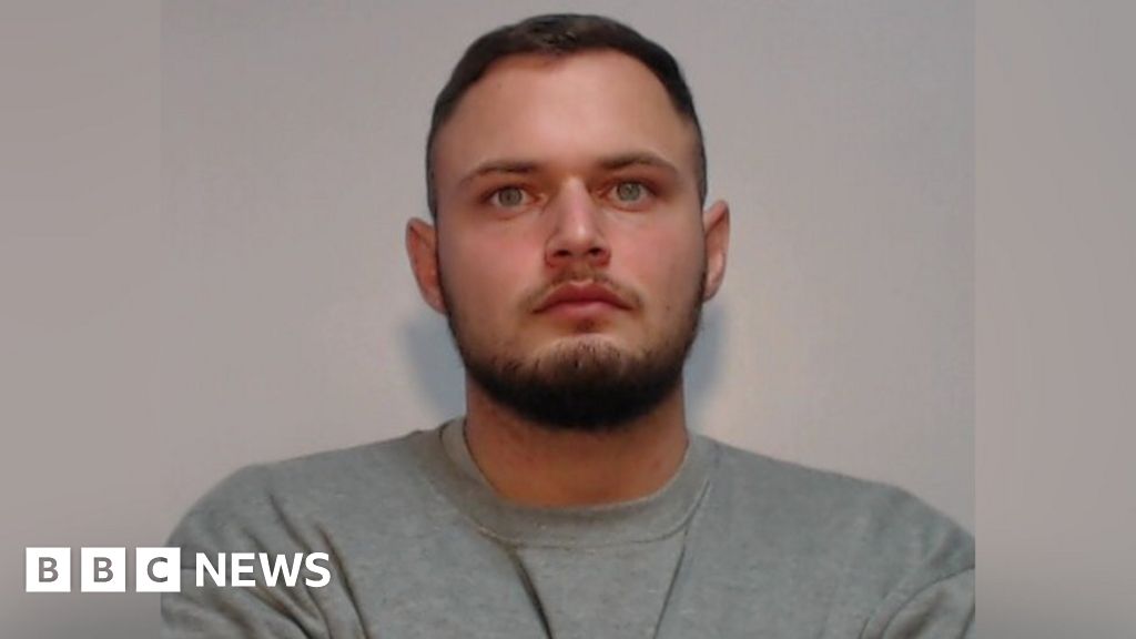 Man jailed over Oldham attempted murders of vulnerable women - BBC News