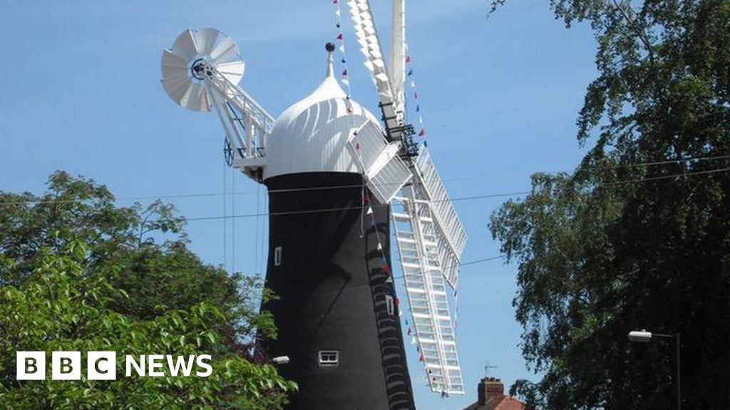 Trainees sought for historic York windmill - BBC News