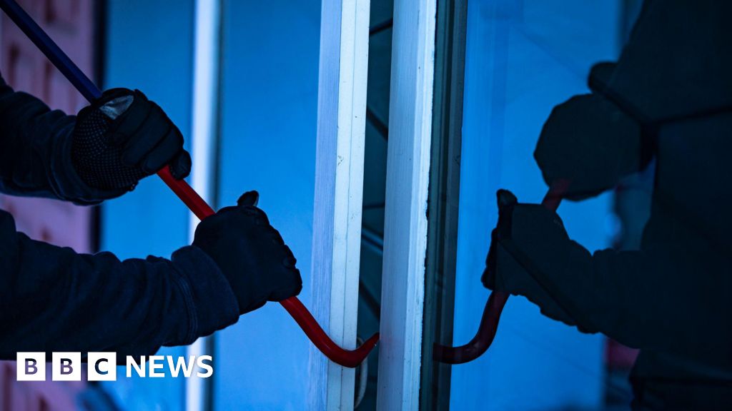 Surrey: Charity claims 'cuckooing' is on the rise across county - BBC News