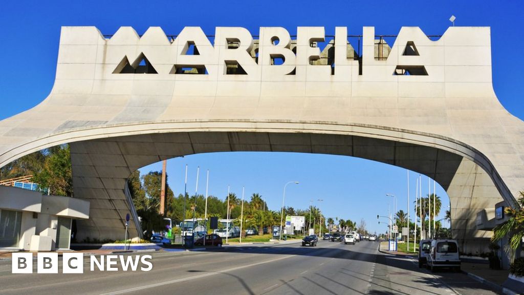 Marbella hit-and-run: Two Britons arrested as eight injured - BBC News