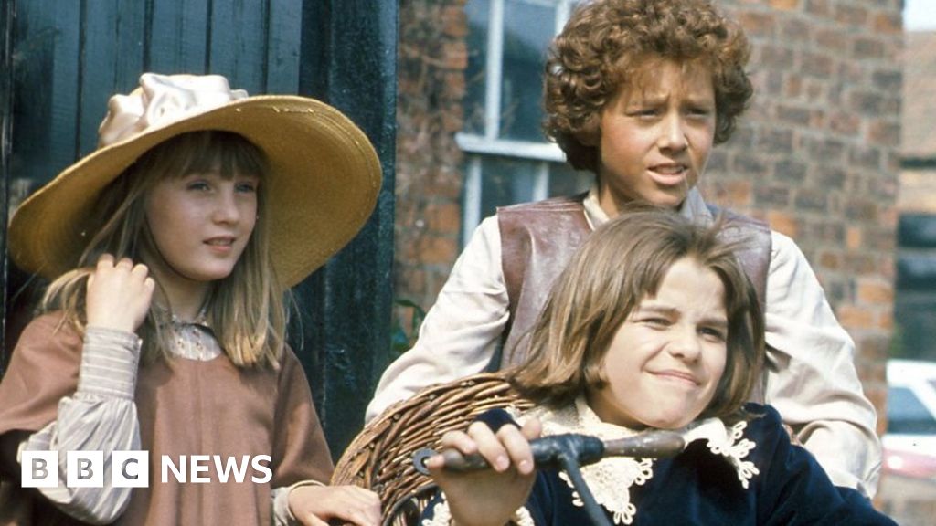 Disabled characters in fiction - BBC News