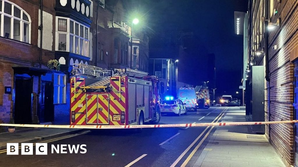 Chester Market to reopen two weeks after gas explosion - BBC News