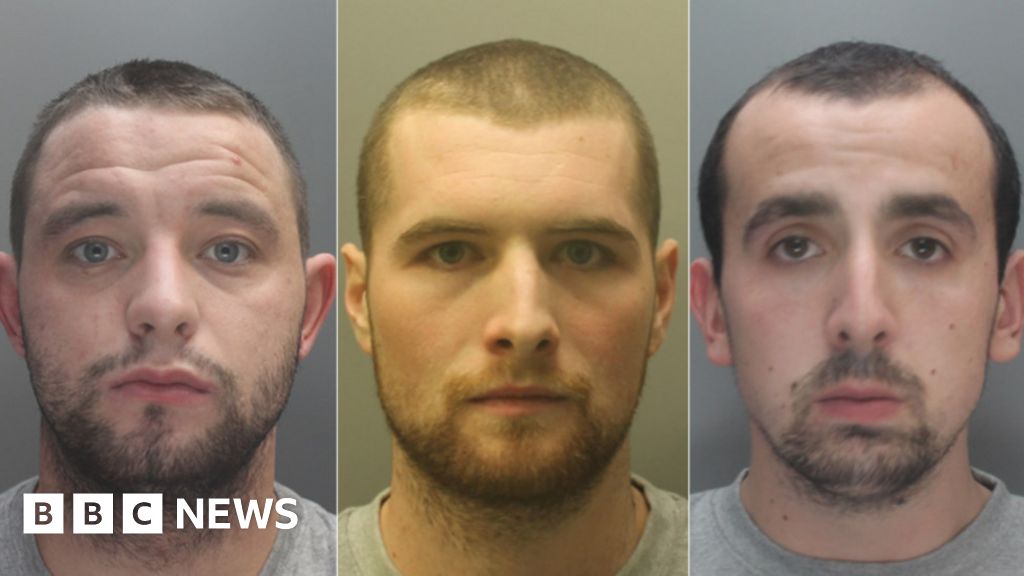 Hidden cameras foil Liverpool gang's gun smuggling plot - BBC News