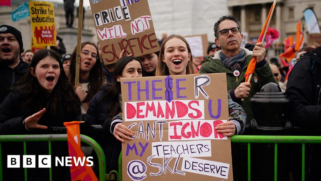 Teacher strikes: 'The teaching profession is facing a crisis' - BBC News