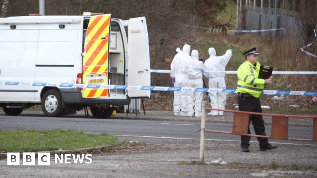 Female's body found near busy road in Clydebank - BBC News