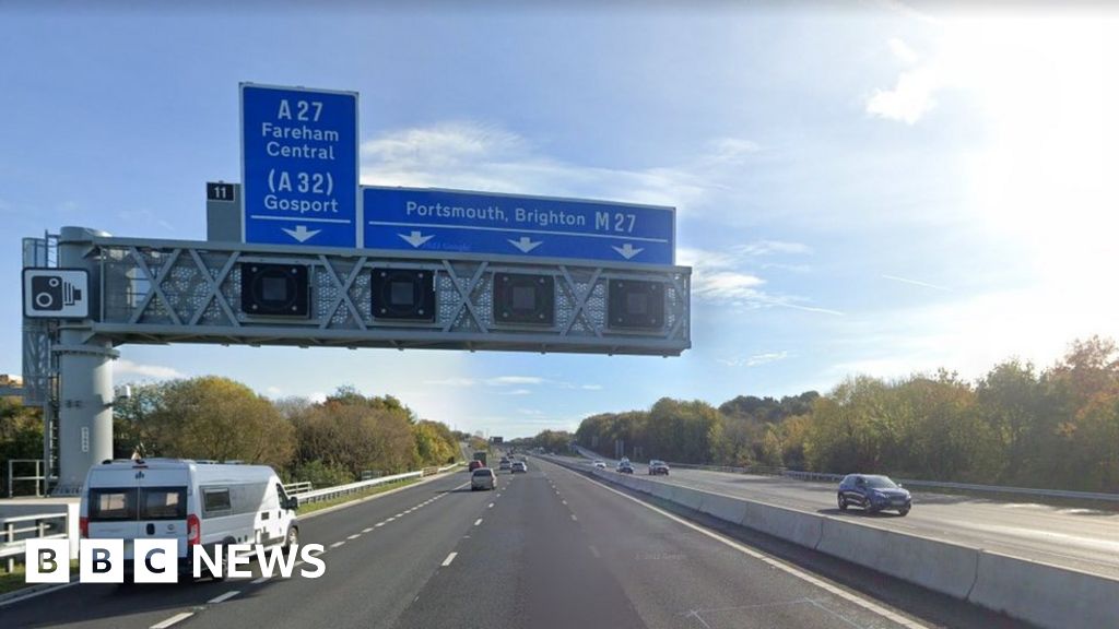 Motorway closed near Portsmouth after sudden death - BBC News