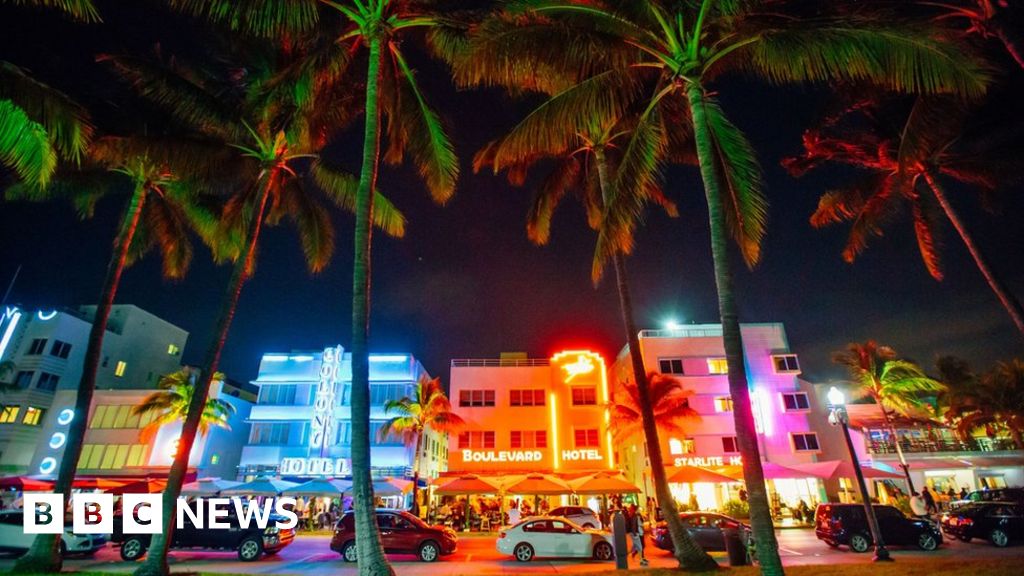 Miami Beach: Curfew imposed amid rising chaos and violence - BBC News