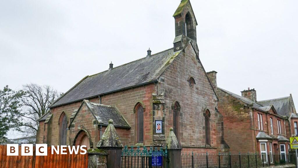 Plans to turn historic Annan church into fitness centre