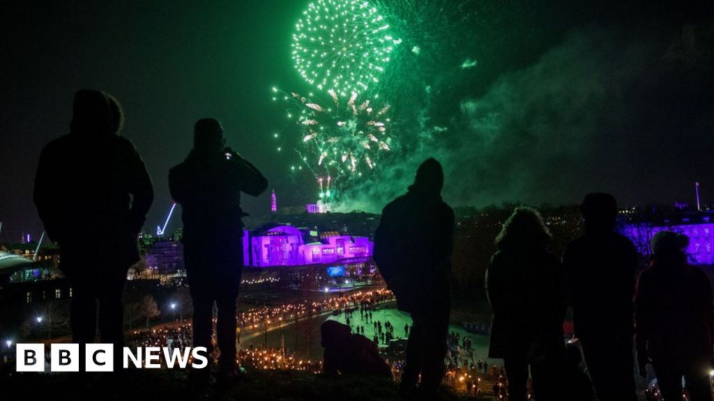 Hogmanay celebrations get under way despite Storm Dylan - BBC News
