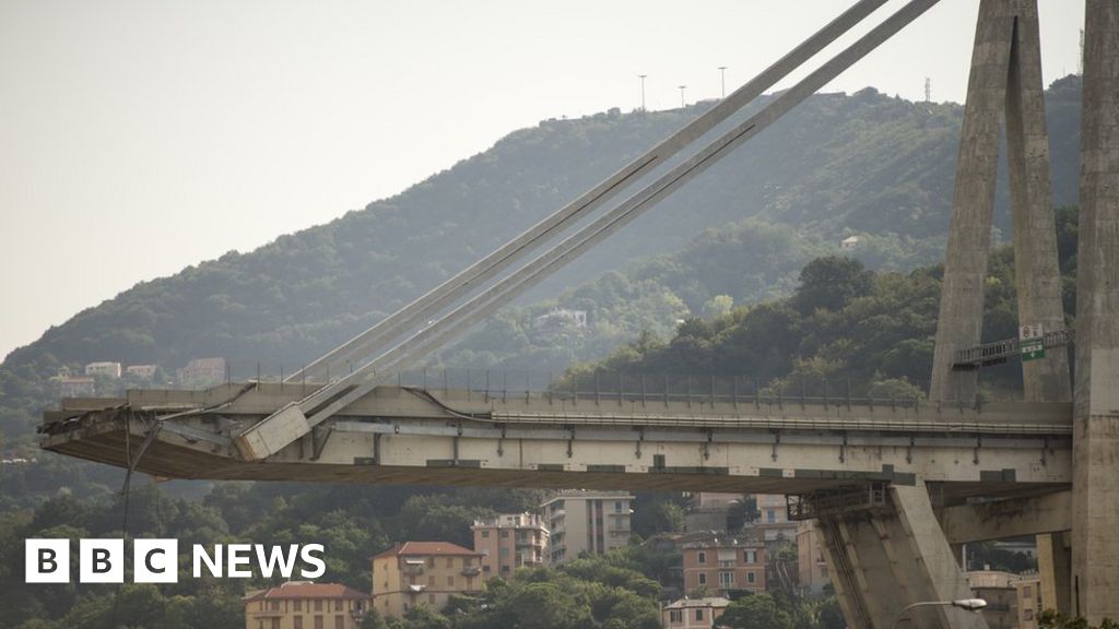 Genoa bridge: Renzo Piano volunteers design idea - BBC News