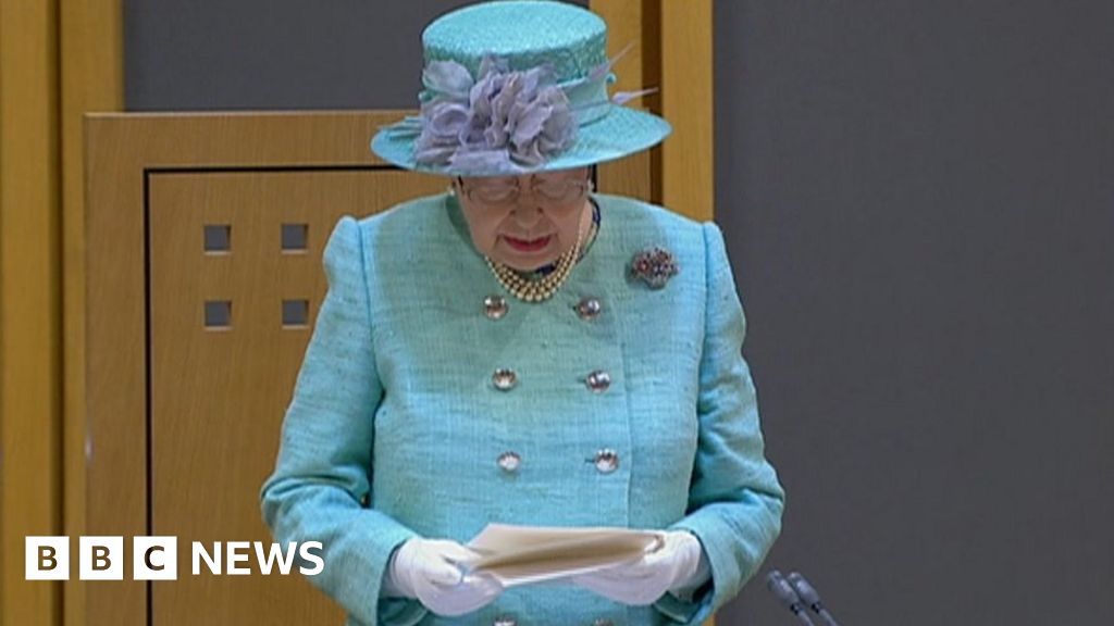 Queen praises 'remarkable' and 'forward looking' assembly - BBC News