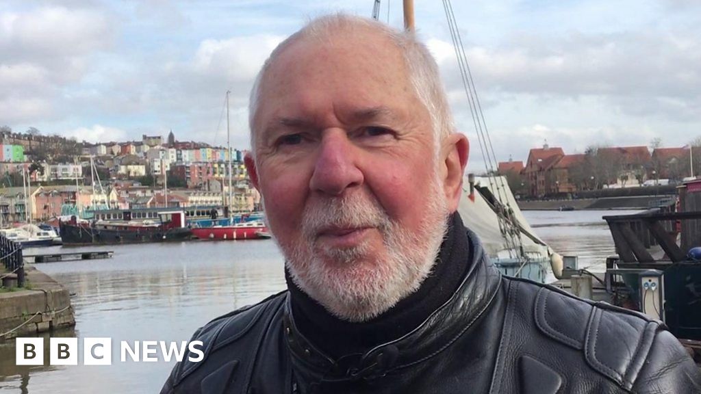 Derek Horsington came out at 68 - BBC News