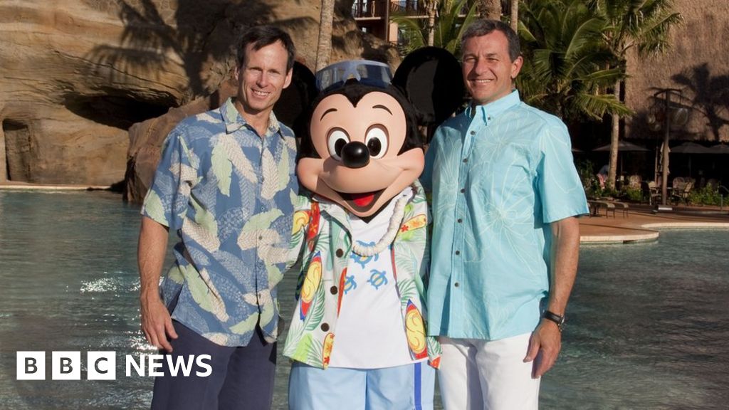 Disney's Tom Staggs steps down in surprise move - BBC News