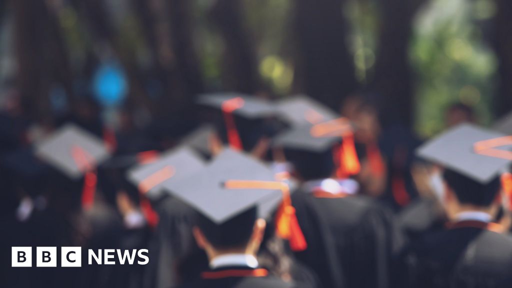 Coronavirus: Universities 'may lose £98m' due to pandemic