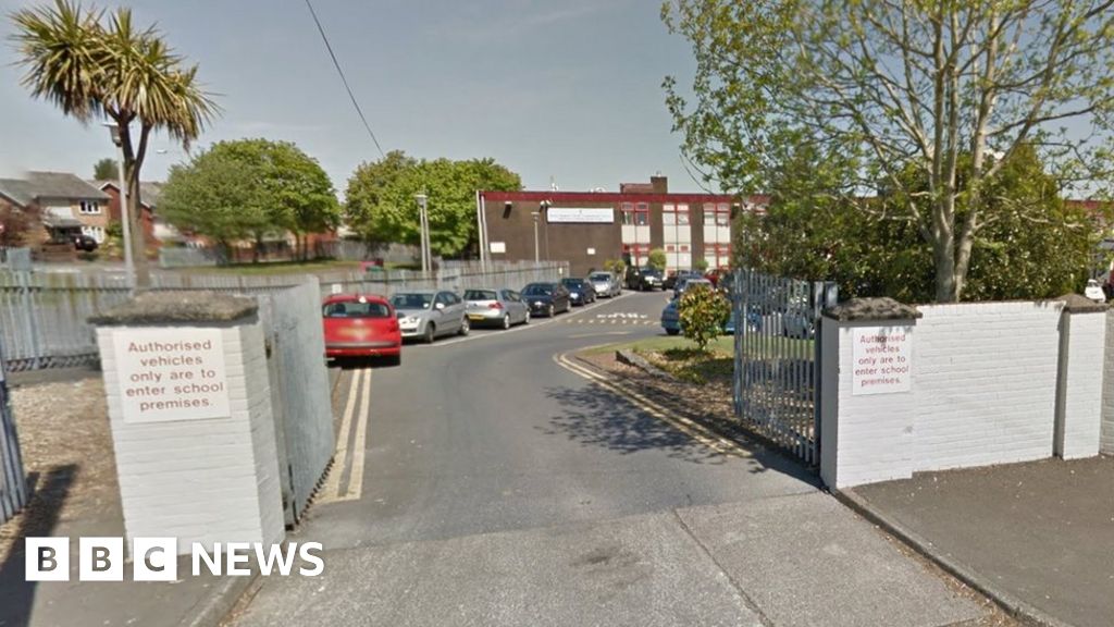 Bishop Vaughan School shut after 'safeguarding issue' - BBC News