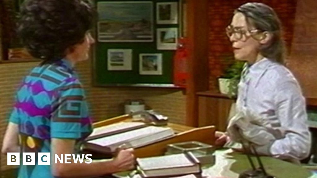 Lost Crossroads soap episodes found in TV vault - BBC News