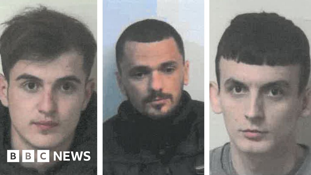 Yarl's Wood: Images released of detainees who fled after riot - BBC News