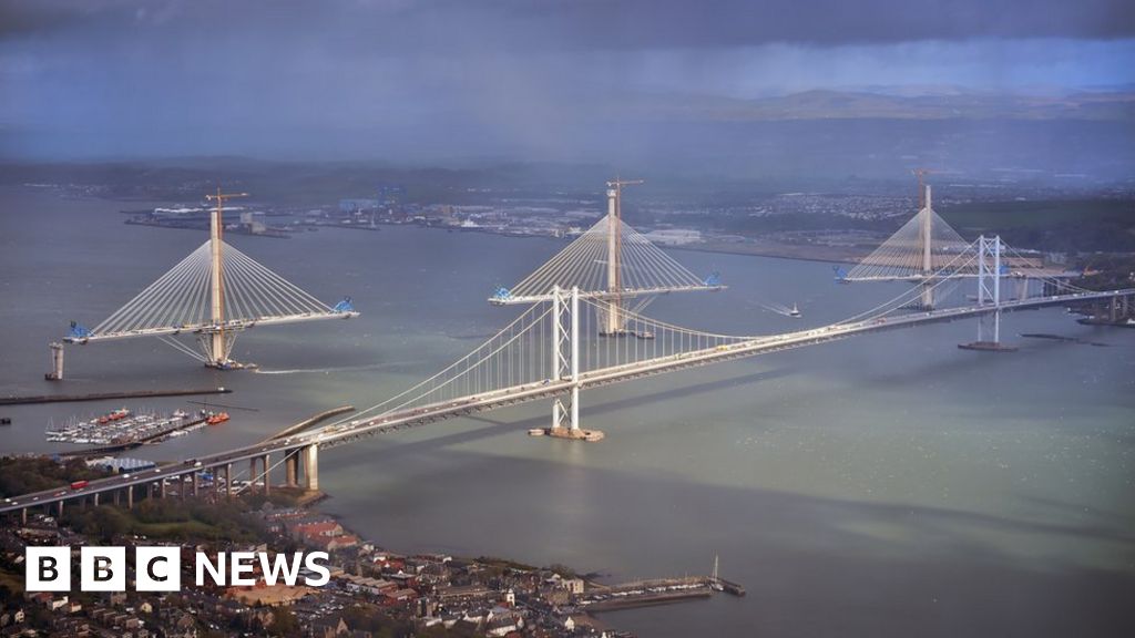 Queensferry Crossing set for further delay due to adverse weather - BBC ...