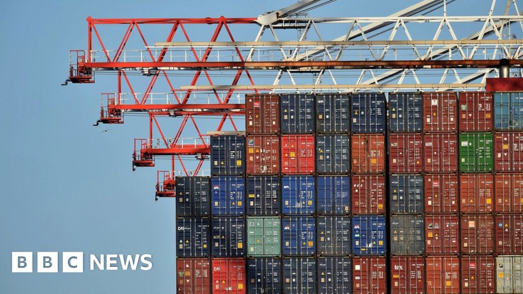MEPs back probe on 'unpaid' UK tariffs - BBC News