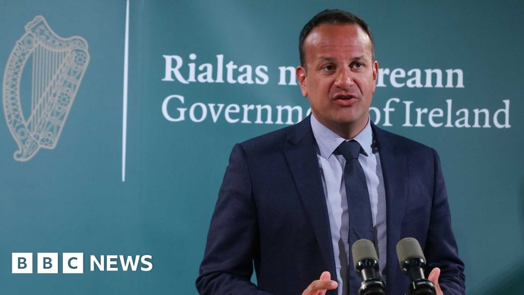 Coronavirus: Republic of Ireland introduces stronger measures - BBC News