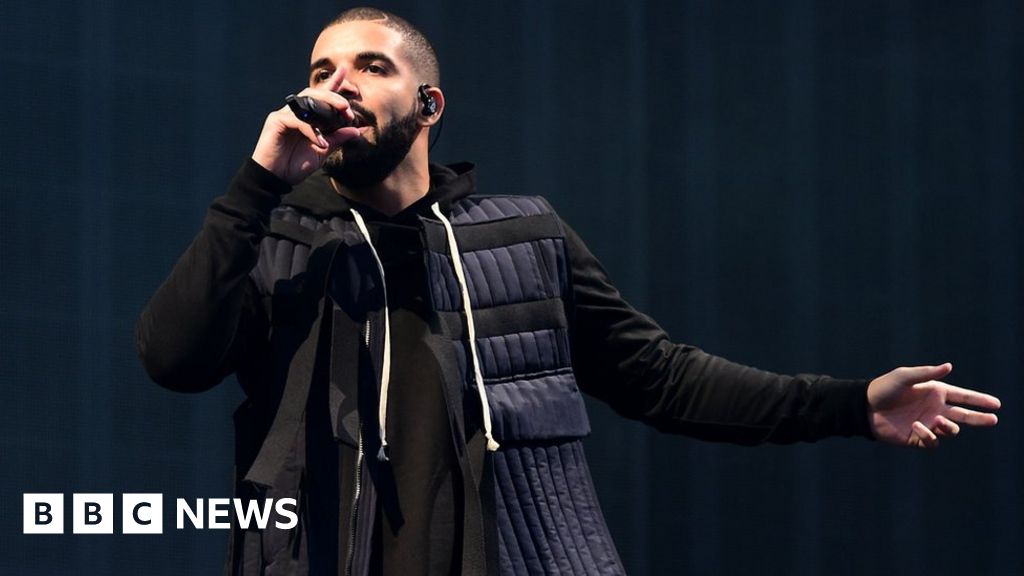 Fans furious as Drake postpones same gig for the third time - BBC News